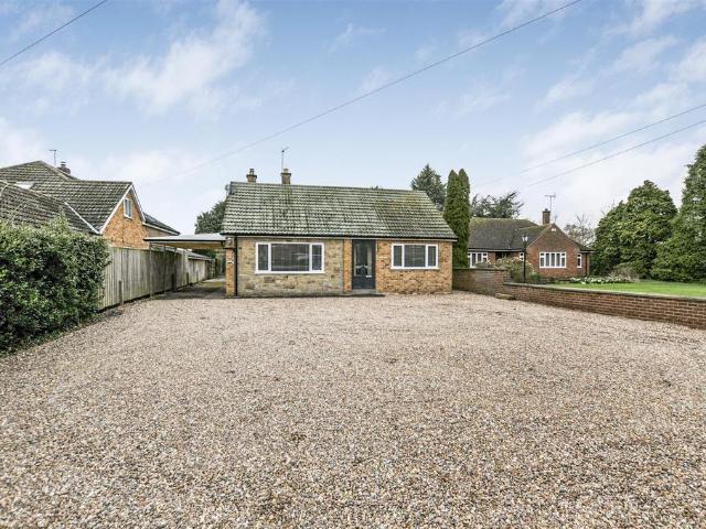 2 bedroom detached bungalow to rent