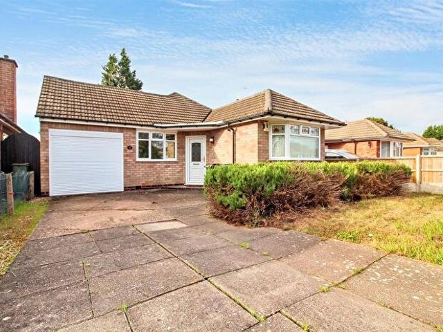 2 Bedroom Detached Bungalow To Rent In Thirlmere Road, Wigston, LE18