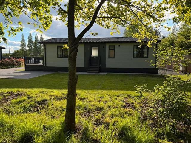 2 Bedroom Detached Bungalow To Rent In Atherstone Road, Ratliffe Culey, Atherstone, CV9