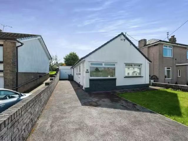 2 bedroom Detached Bungalow to rent, Main Road, High Harringto.
