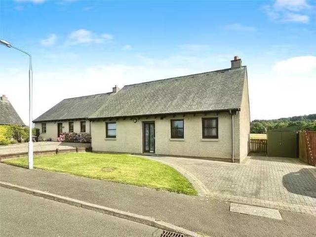 2 bedroom Detached Bungalow to rent, Priestfield Maltings, Pit.