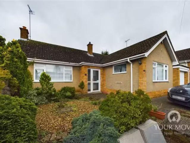 2 bedroom Detached Bungalow to rent, Rushmere Crescent, Northa.