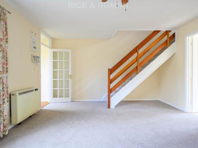 2 Bedroom Detached, Derby Close – Epsom