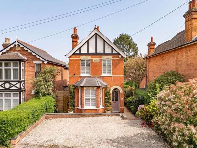 2 Bedroom Detached House