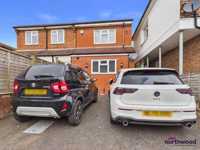 2 Bedroom Detached House