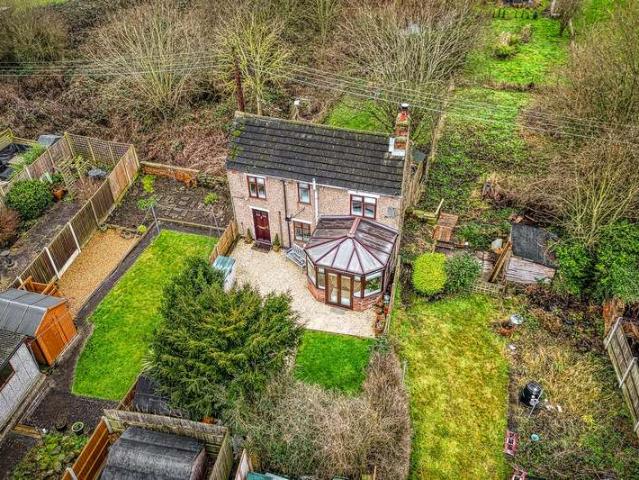 2 Bedroom Detached House