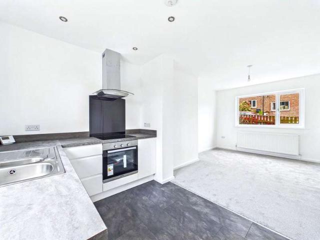 2 Bedroom Detached House