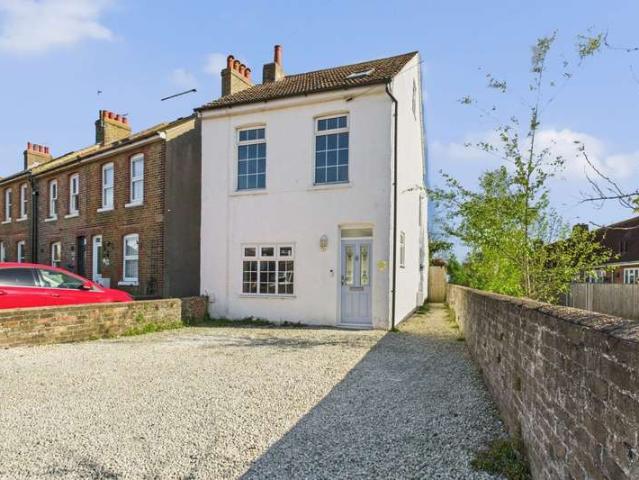 2 Bedroom Detached House