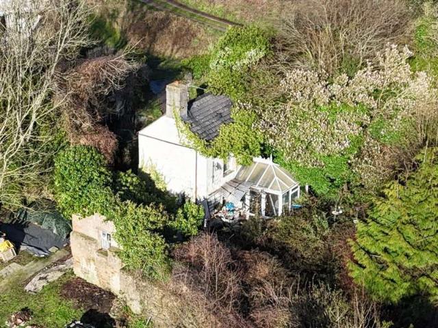 2 Bedroom Detached House