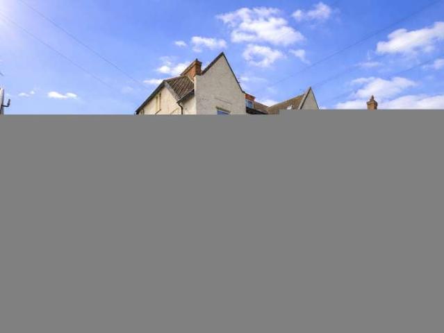 2 Bedroom Detached House