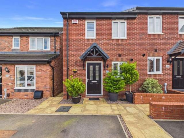 2 Bedroom Detached House