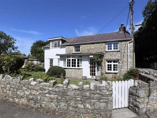 2 Bedroom Detached House