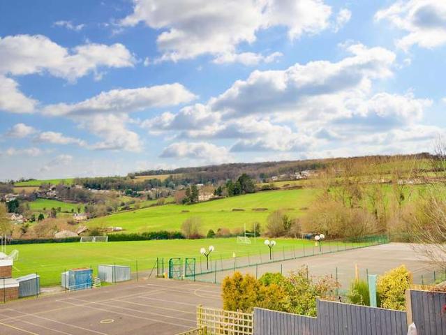 2 Bedroom Detached House