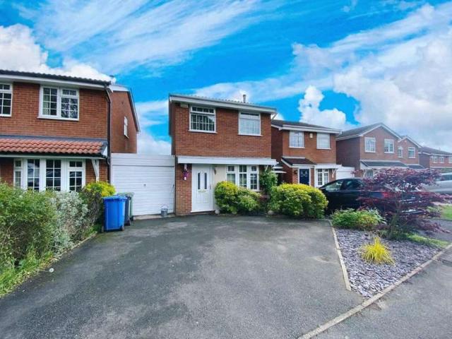 2 Bedroom Detached House