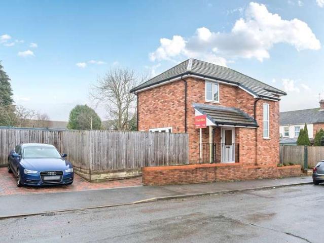 2 Bedroom Detached House