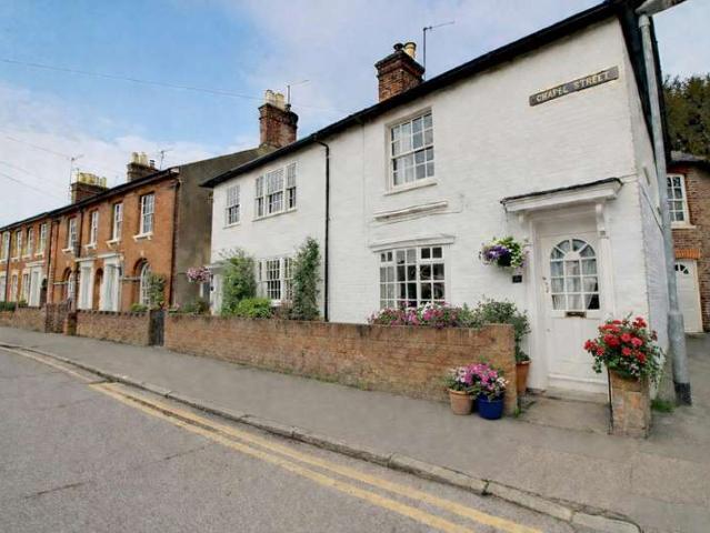 2 Bedroom Detached House