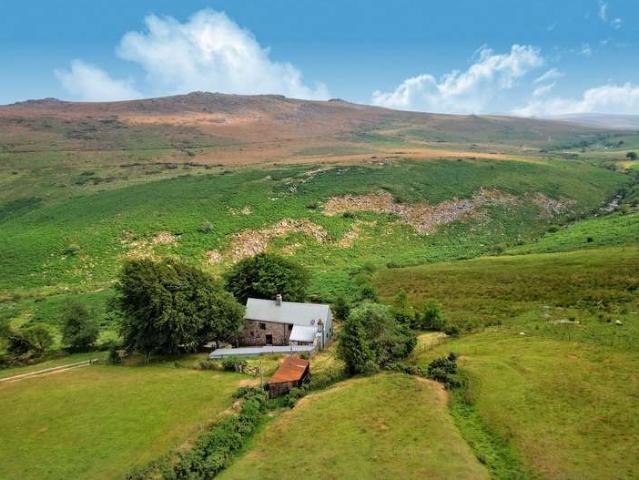 2 Bedroom Detached House