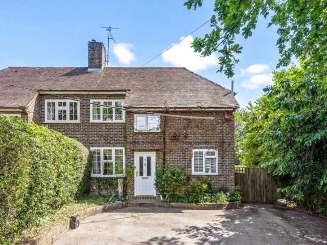 2 Bedroom Detached House