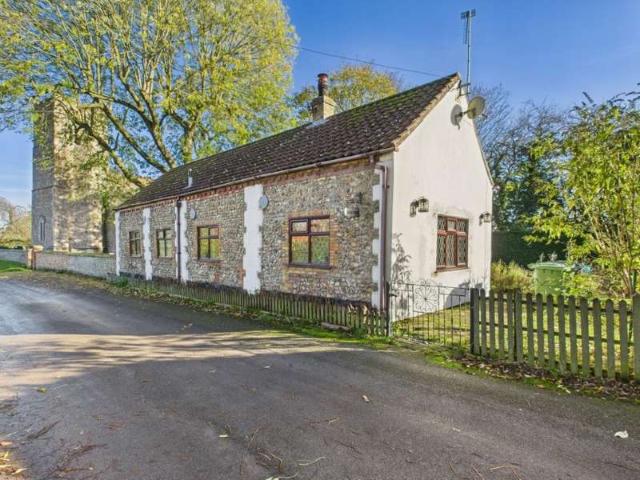2 Bedroom Detached House