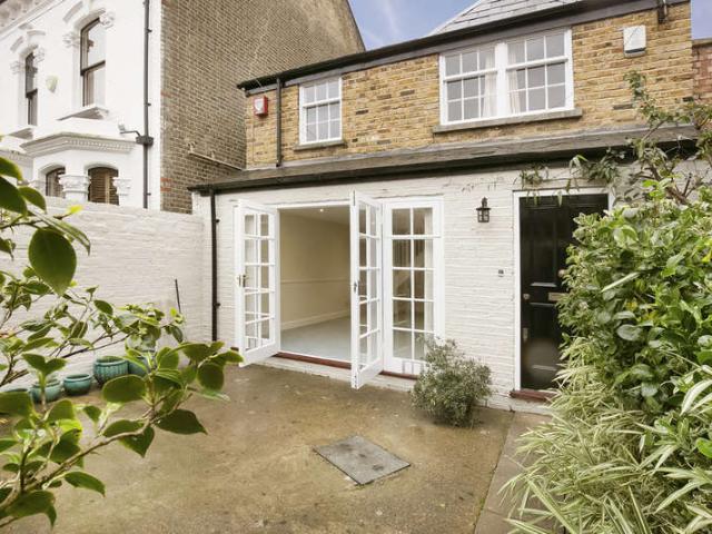 2 Bedroom Detached House
