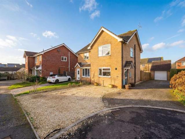 2 Bedroom Detached House
