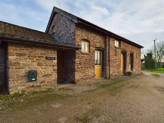 2 Bedroom Detached House