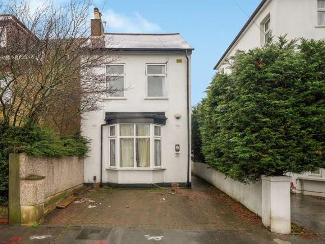 2 Bedroom Detached House