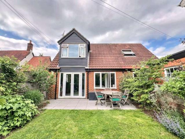 2 Bedroom Detached House