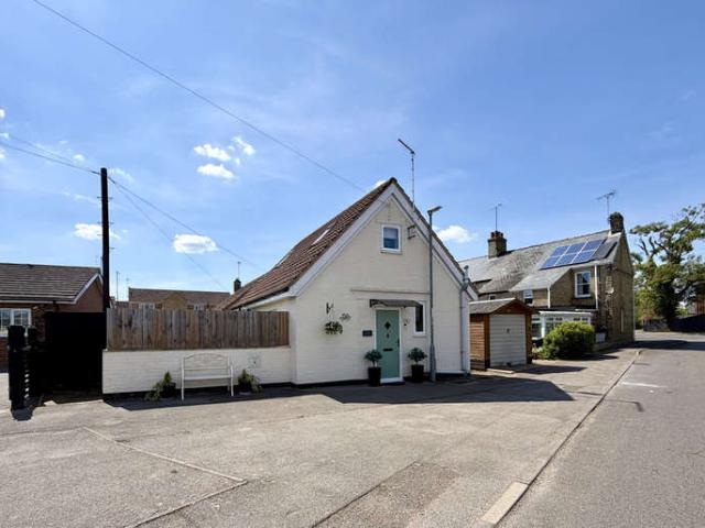 2 Bedroom Detached House