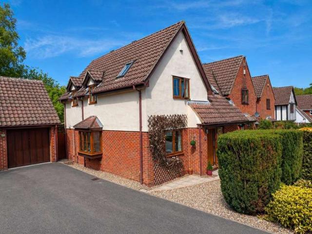 2 Bedroom Detached House