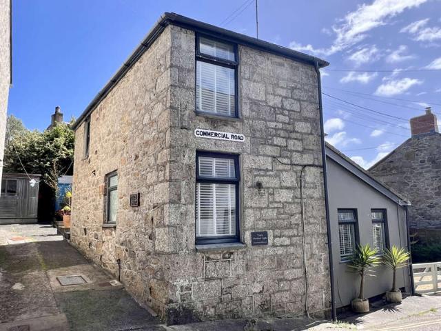 2 Bedroom Detached House