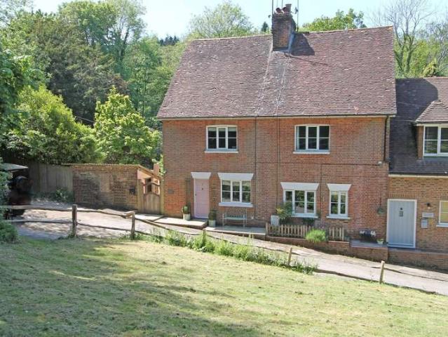 2 Bedroom Detached House