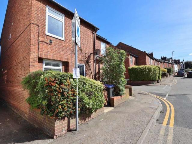 2 Bedroom Detached House