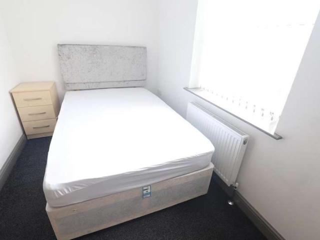 2 Bedroom Detached House