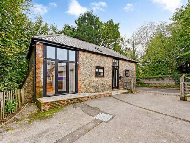 2 Bedroom Detached House
