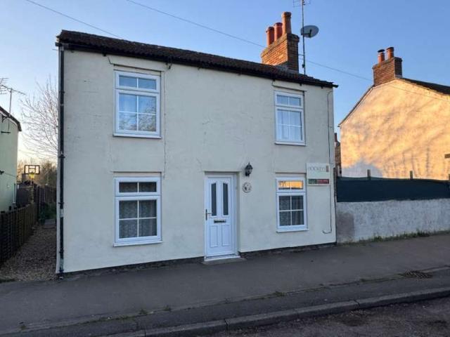 2 Bedroom Detached House
