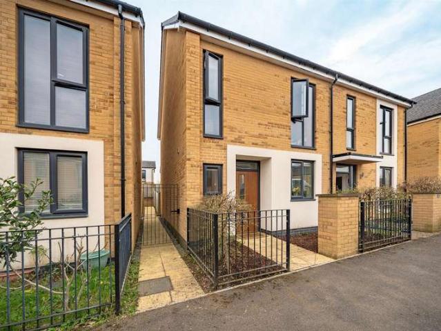 2 Bedroom Detached House