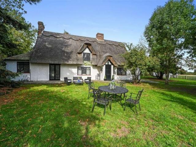 2 Bedroom Detached House