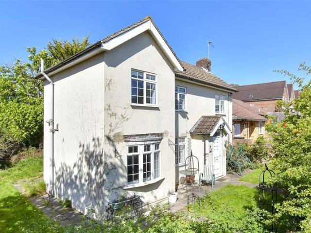 2 Bedroom Detached House