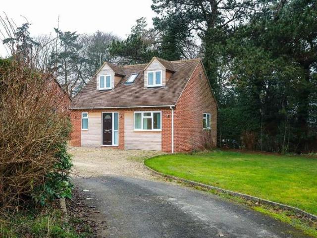 2 Bedroom Detached House