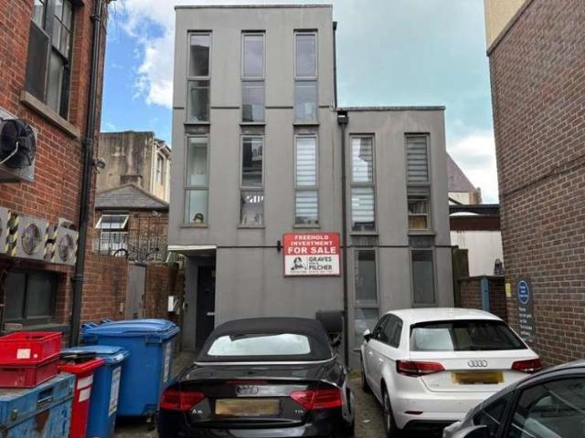 2 Bedroom Detached House