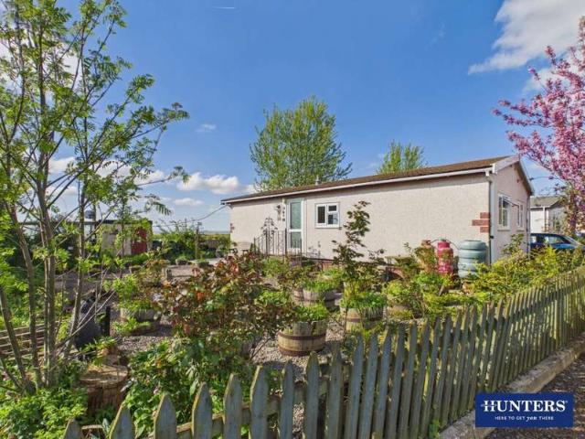 2 Bedroom Detached House