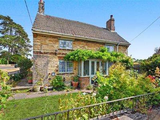 2 Bedroom Detached House