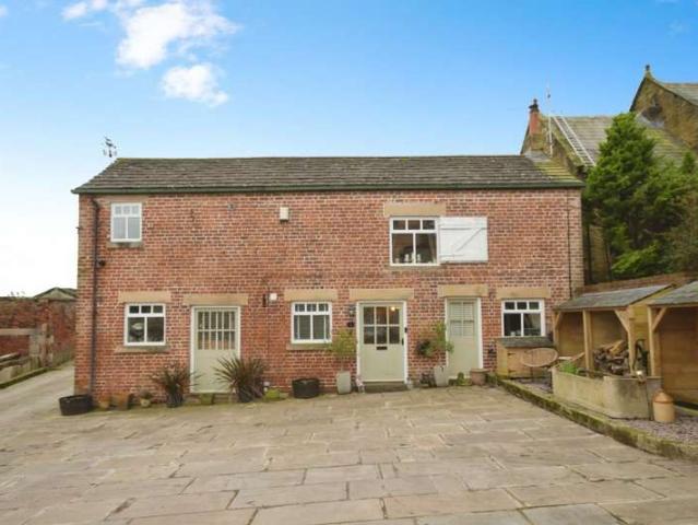 2 Bedroom Detached House