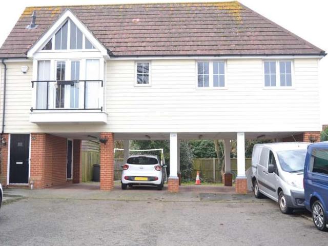 2 Bedroom Detached House