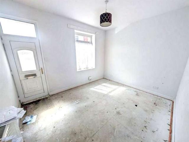 2 Bedroom Detached House