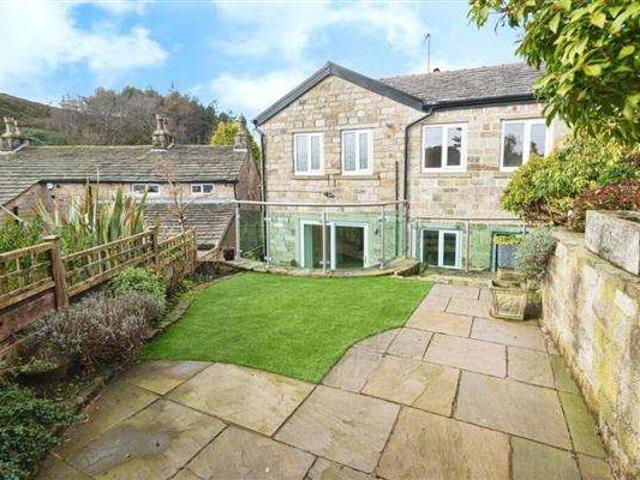 2 Bedroom Detached House