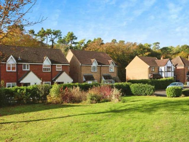 2 Bedroom Detached House