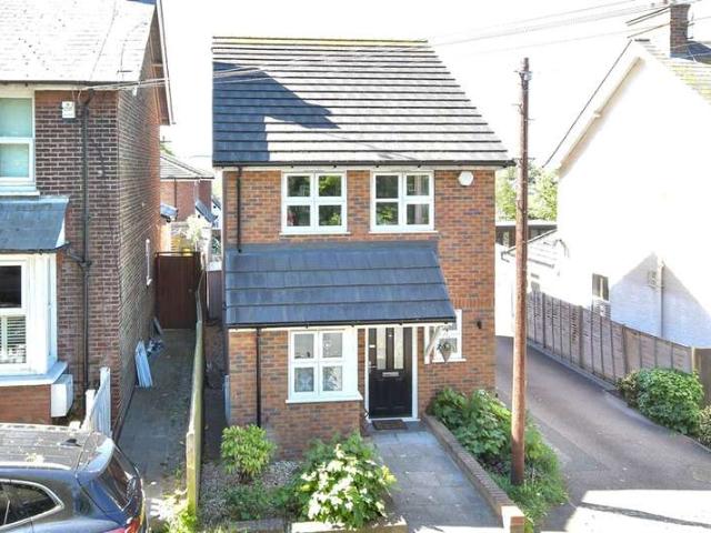 2 Bedroom Detached House