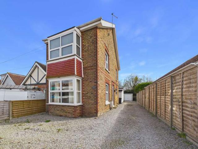2 Bedroom Detached House